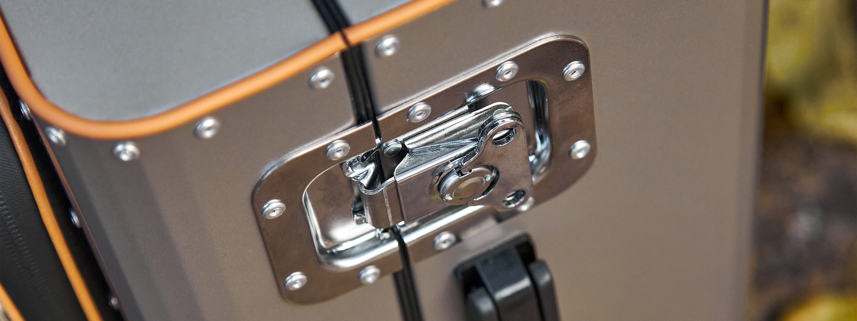 Kronos Titanium Cabin Trolley, Blue